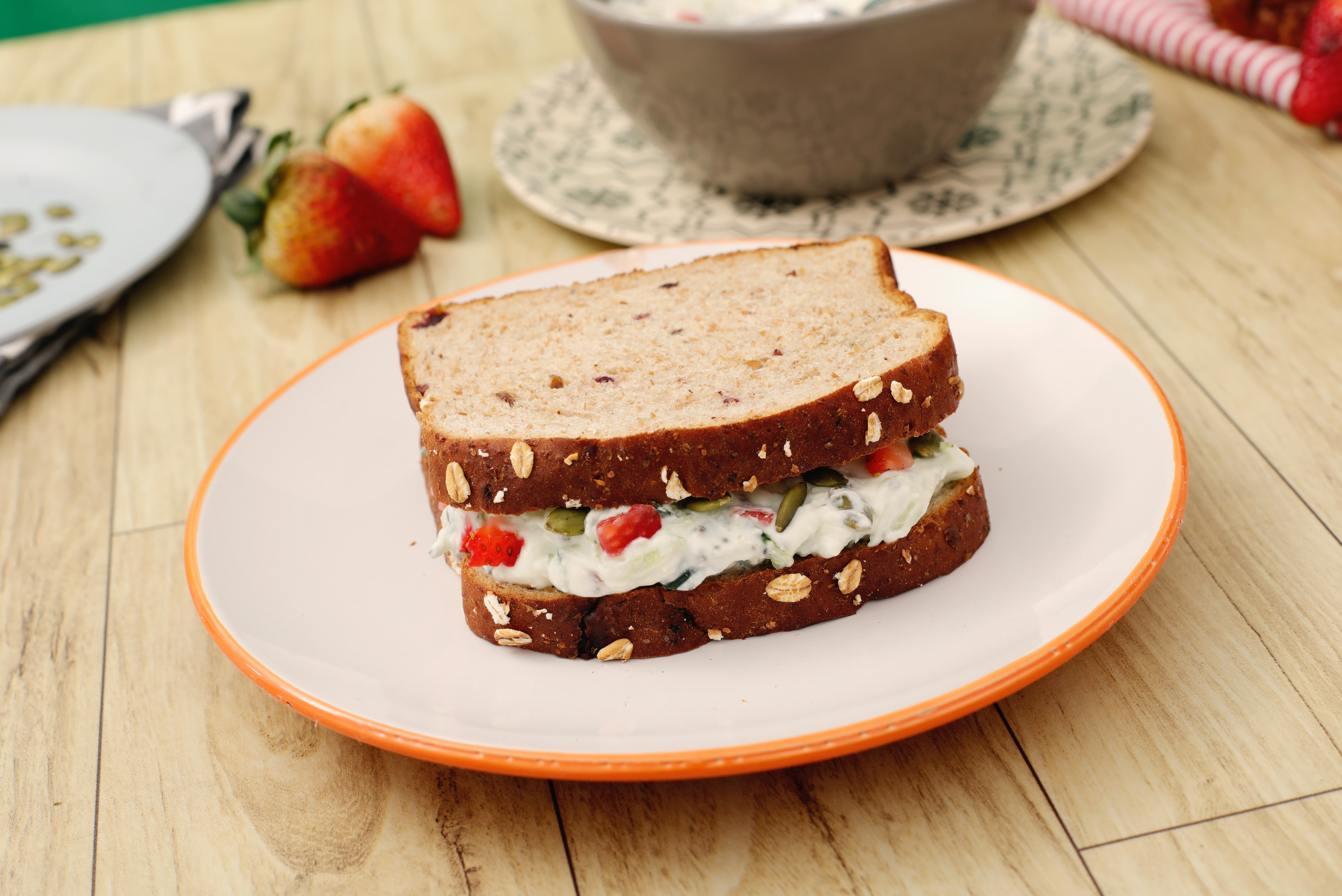 PAN VITAL FRUTOS ROJOS | Bimbo